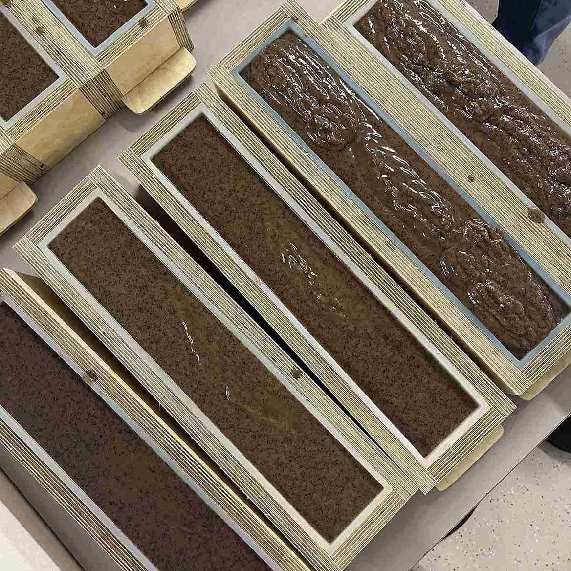 Het maken van de Nourished Daily coffee scrub bar